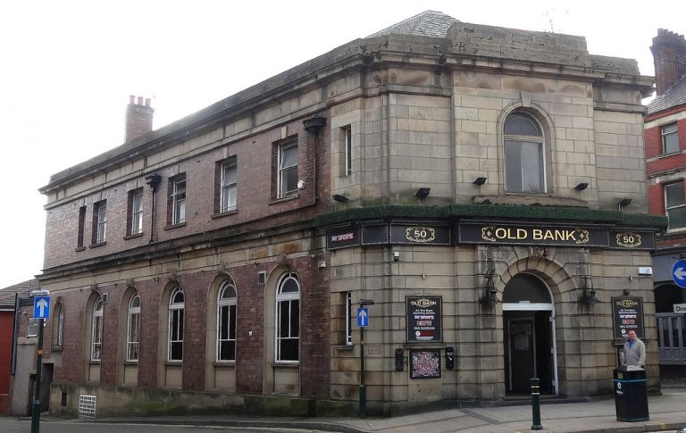 The Old Bank (Oldham) – Amber Taverns