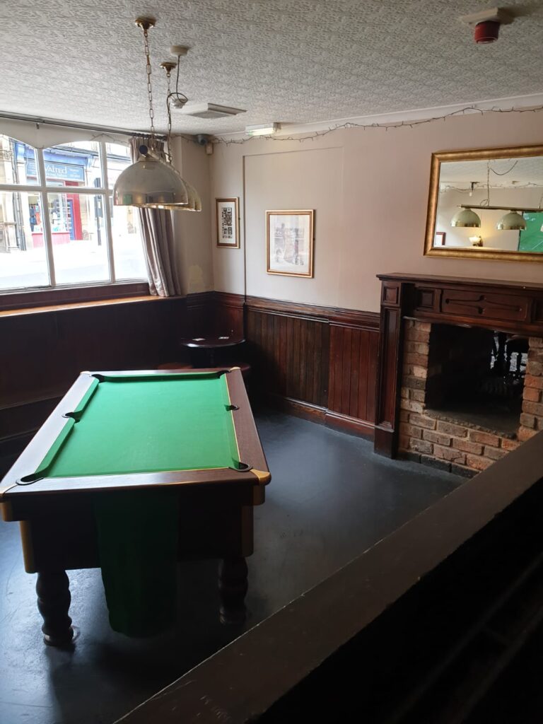 Royal Morley – Amber Taverns