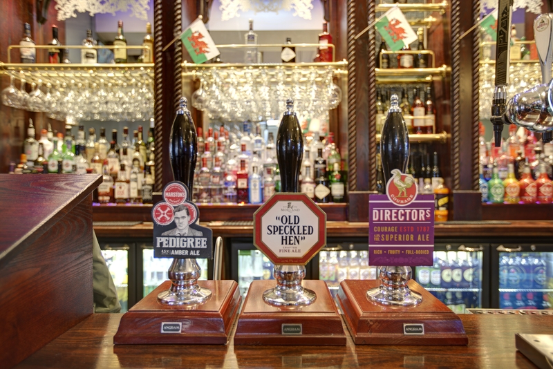 Allan Leonard Lewis VC – Amber Taverns