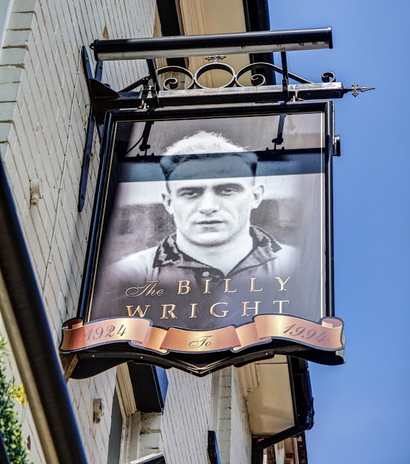 The Billy Wright – Amber Taverns