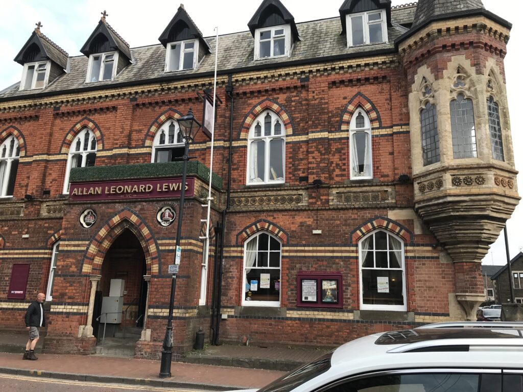 Allan Leonard Lewis VC – Amber Taverns