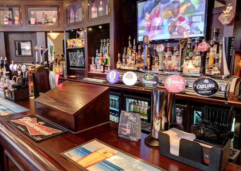Metropole – Amber Taverns